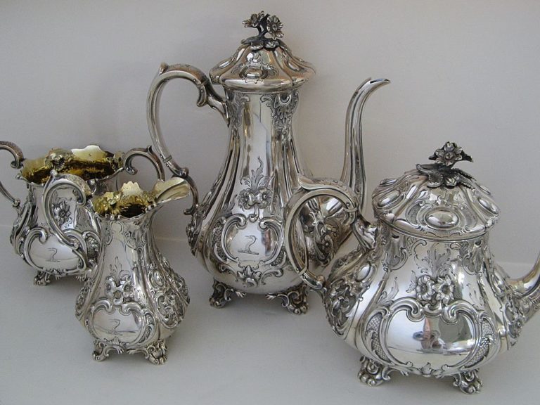 How To Make Great Deals On Antique Silverware Pieces
